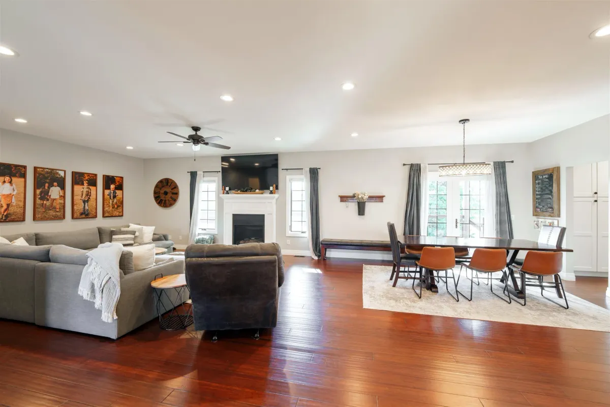 SalinaHomes Home of the Day: Luxury Living in Riverrun – 5 Bed, 3.5 ...